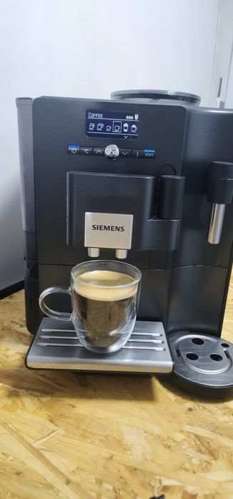 Expresor Siemens Eq7 plus Mioveni • OLX.ro