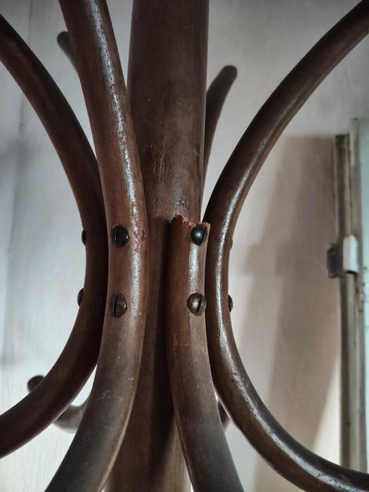 Cuier vintage lemn Bucuresti Sectorul 3 • OLX.ro