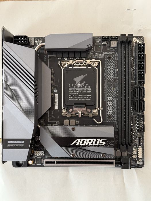 Placa de basa Aorus B660i PRO DDR4 Mini ITX Wi-fi 6 Cluj-Napoca • OLX.ro