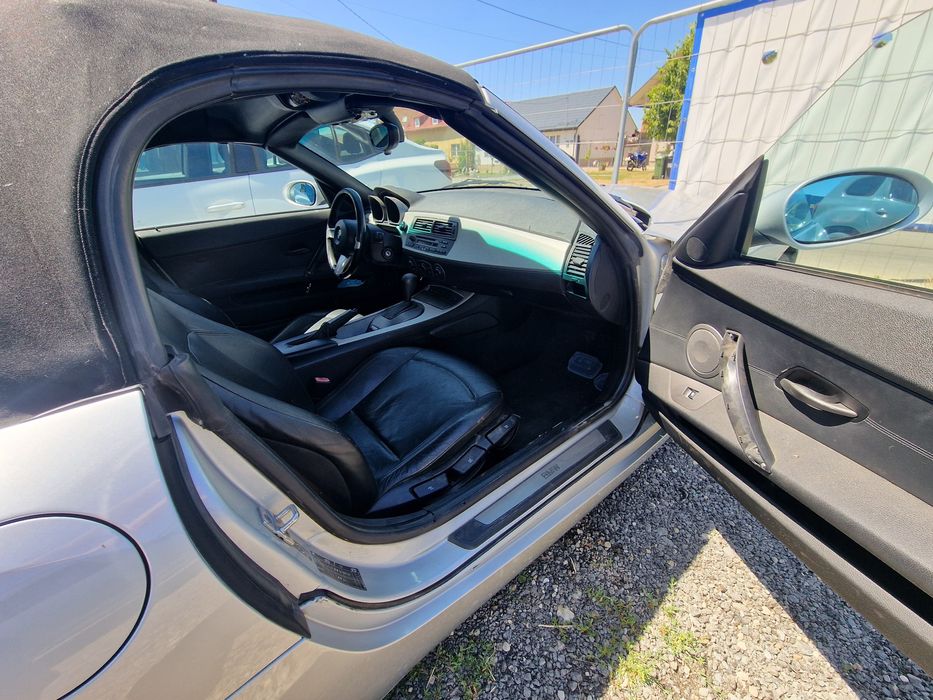 Bmw Z4 e85 2.5i , automat Oradea • OLX.ro