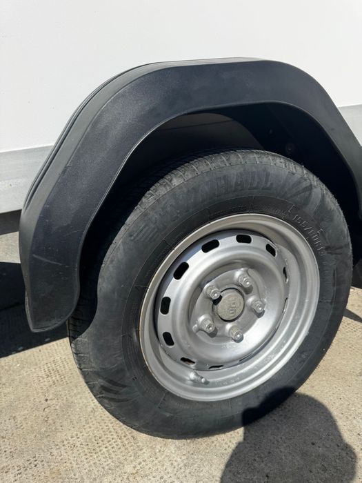 Remorca cub/inchisa/izoterma Arad • OLX.ro