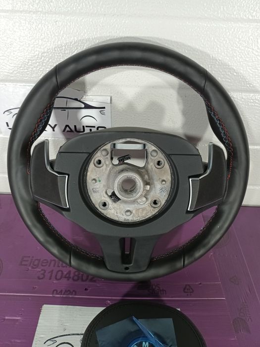 Volan BMW G30 cu încălzire nou Husi • OLX.ro