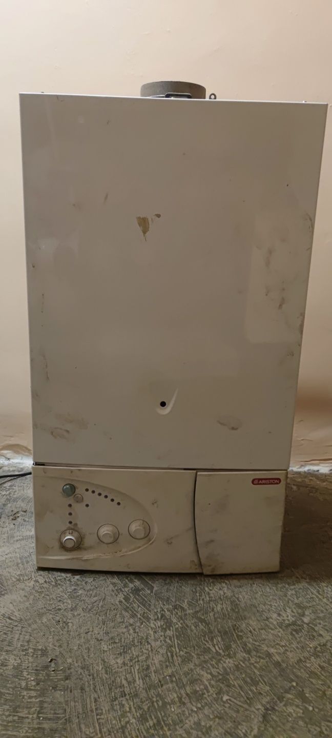 Газов котел Аристон с проблем гр. София м-т Гърдова глава • OLX.bg