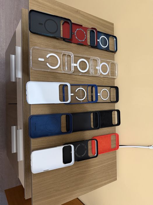 Huse iphone 17 PRO MAX! Pret intre 50-100 LEI in functie de husa ! Cluj ...