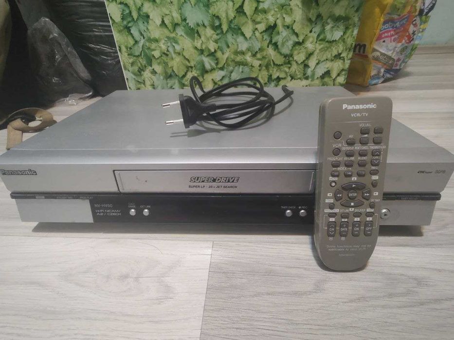 Запазен Видеокасетофон Panasonic / 72 лв гр. Бургас Център • OLX.bg