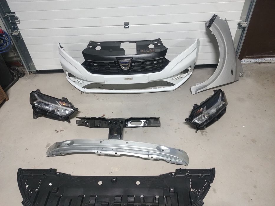 Bara fata , faruri, aripa stângă , trager ,traversa Logan 2021-2022 Bascov • OLX.ro