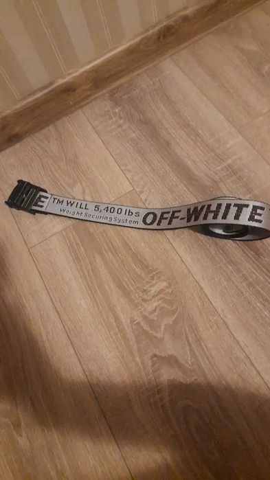 Vand curea off white Belcesti • OLX.ro