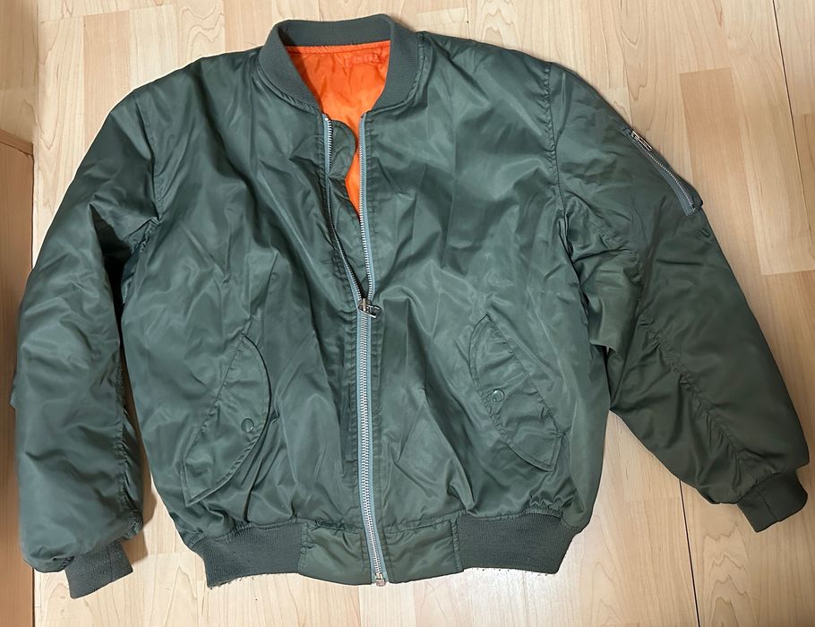 Бомбър яке тип МА-1 с. Челопеч • OLX.bg