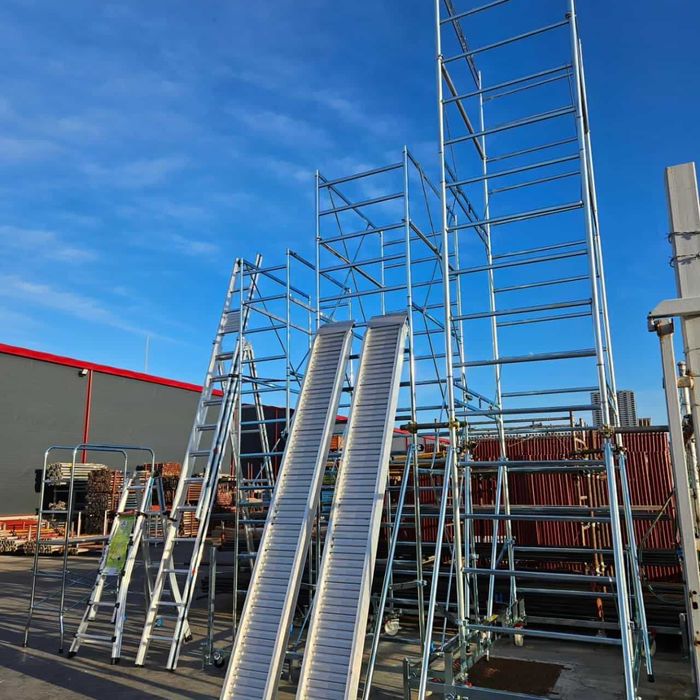 Schela mobila pe roti , scari , rampe Constanta • OLX.ro