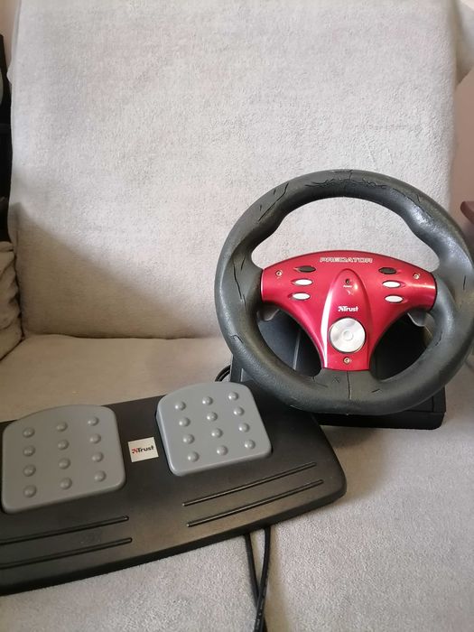 Volan gaming Trust predator Campia Turzii • OLX.ro