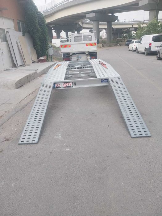 Platforma auto de vanzare se tracteaza cu , categoria B Rascaeti • OLX.ro