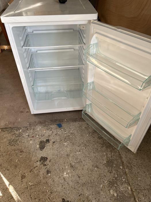 Хладилник 120 л гр. Бургас Акациите • OLX.bg