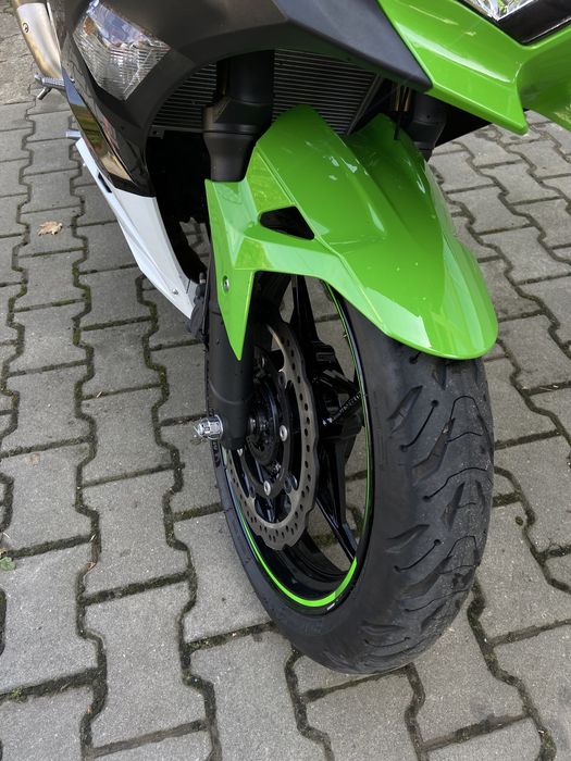 Vand kawasaki ninja 400 Beclean • OLX.ro