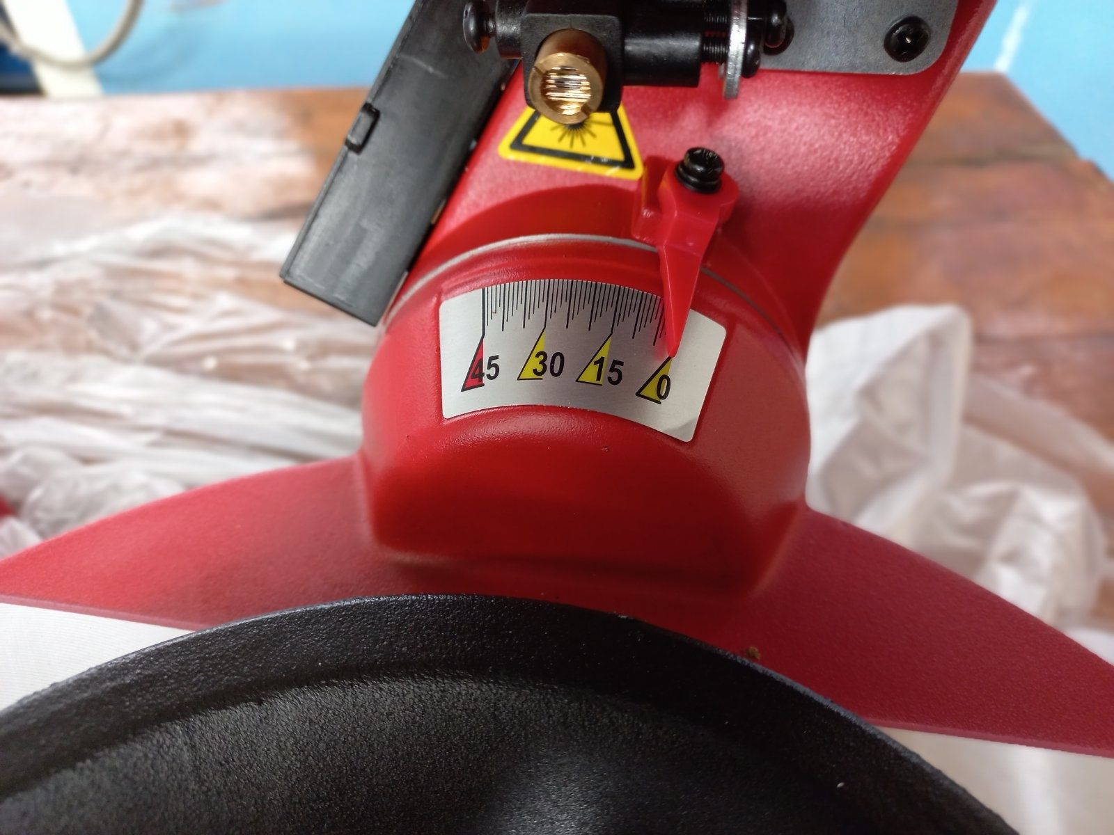 Циркуляр Einhell TC-SM 254 2B гр. Казанлък • OLX.bg