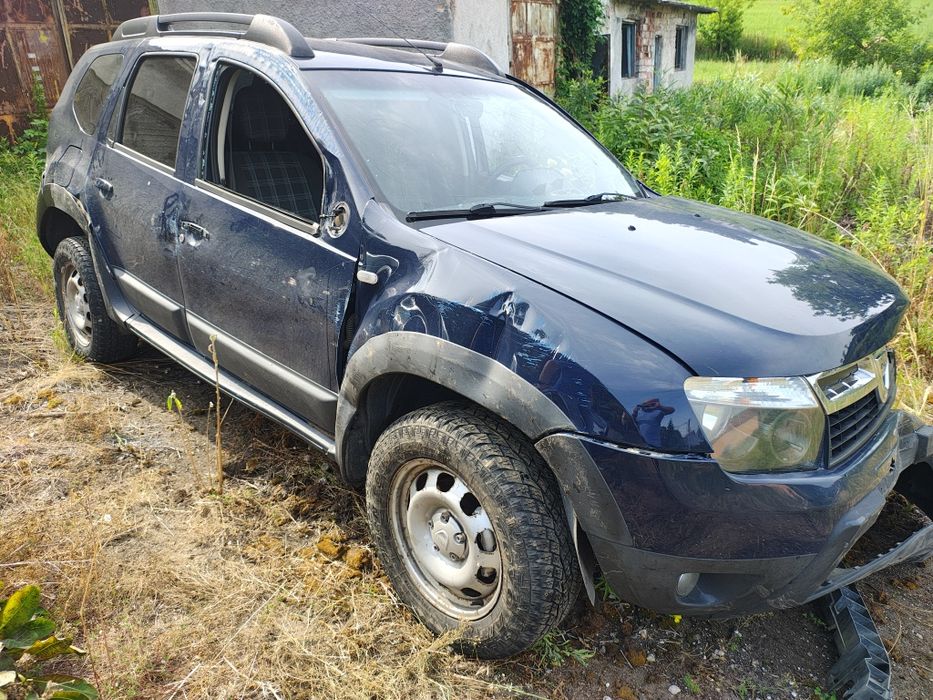 Vand Dacia Duster 4x4 avariat Medias • OLX.ro