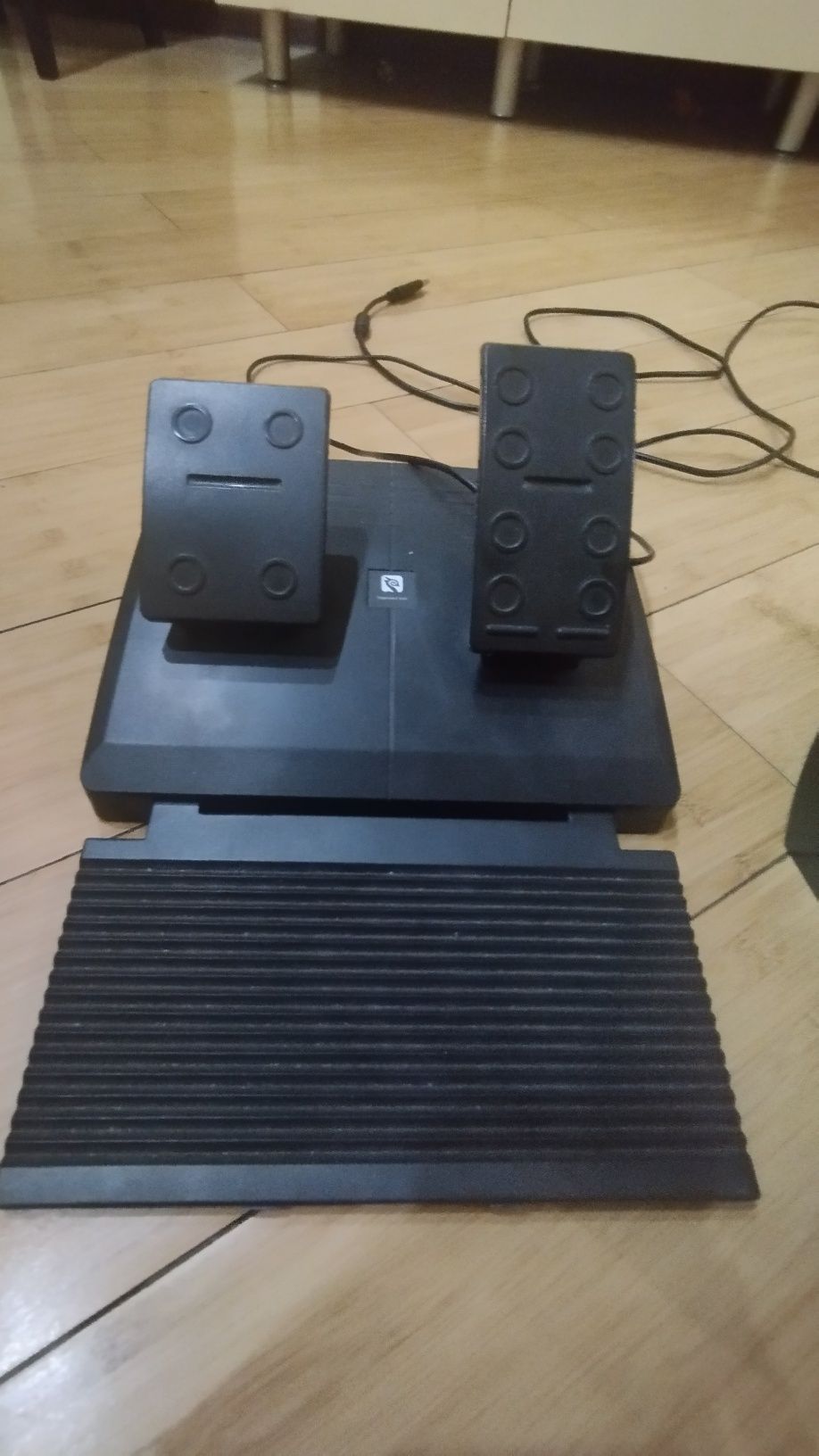 Игровой руль PS4/PC/Xbox One/Switch Artplays V-1200 Vibro (ART11) б/у ...