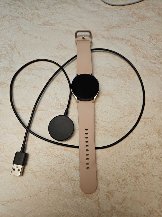 Samsung Galaxy Watch4 40mm LTE (SM-R865) гр. София Гоце Делчев • OLX.bg