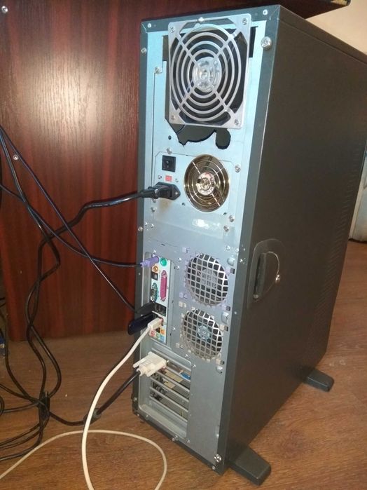 Carcasa PC vintage Chieftec Dragon Full Tower ATX model 2003 Bucuresti ...