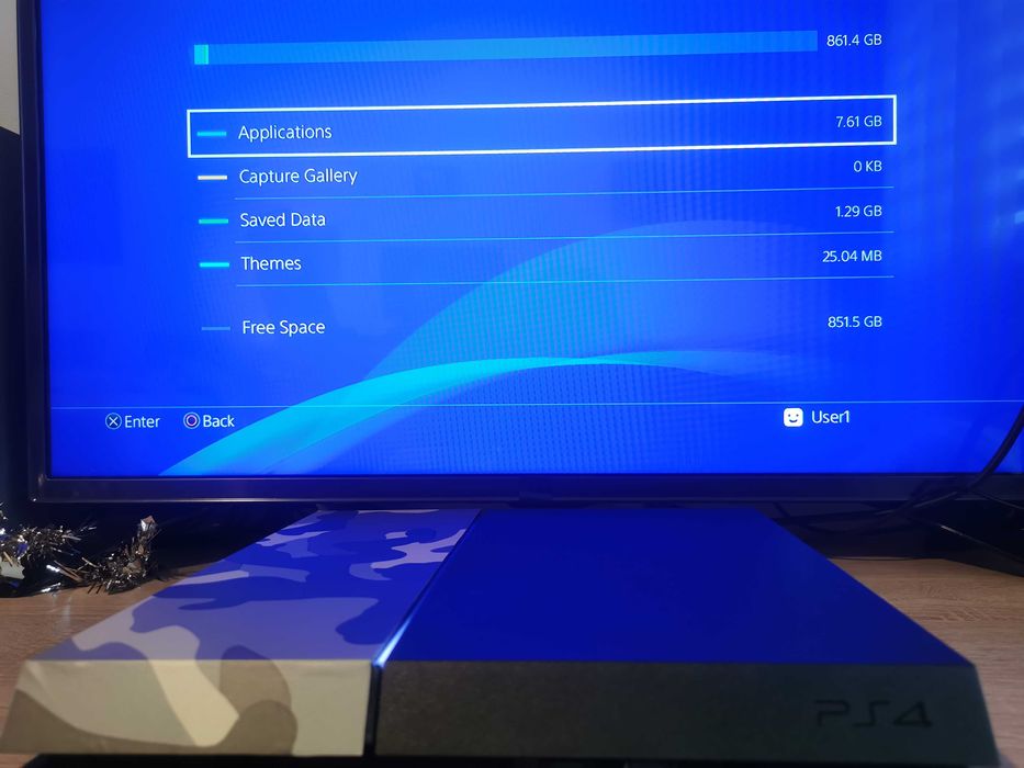 Playstation 4 1TB с джойстик и 9 дискове с игри гр. София Хиподрума ...