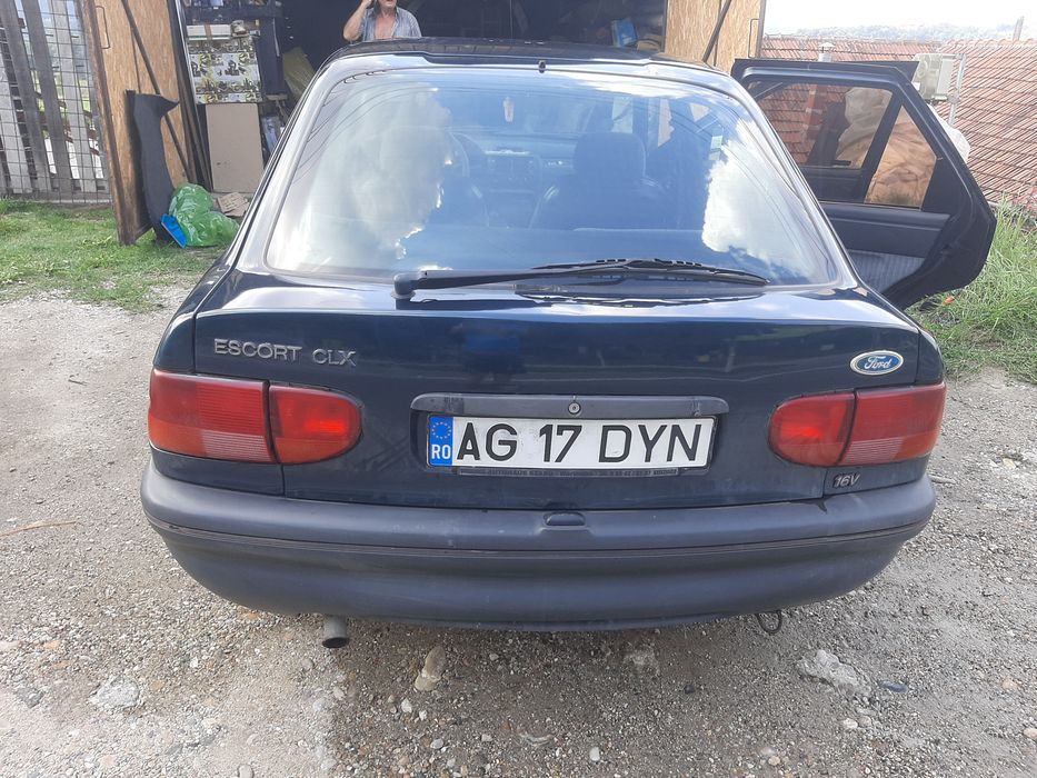 Ford Escort 1992 Petresti • OLX.ro
