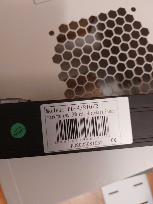 Rack/cabinet metalic Netrack, 10" 6U/300 mm, patch panel Cat.6 ecranat ...