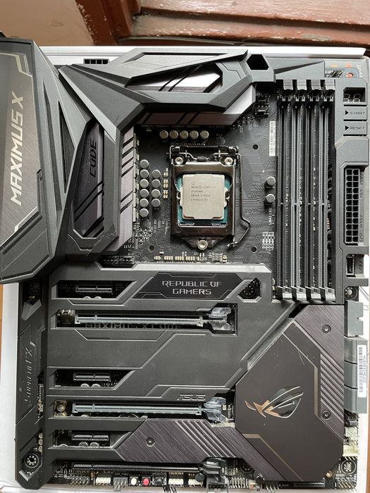 Intel i7 8700K, z370 Asus ROG Maximus X Code, 32gb 3200Mhz DDR4 RAM Bucuresti Sectorul 3 • OLX.ro