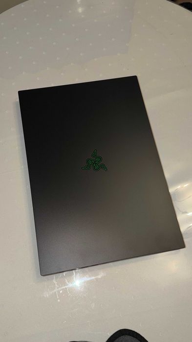 RAZER BLADE 18 2025 + Razer Basilisk V3 Pro 35K + Razer Gigantus V2 гр ...