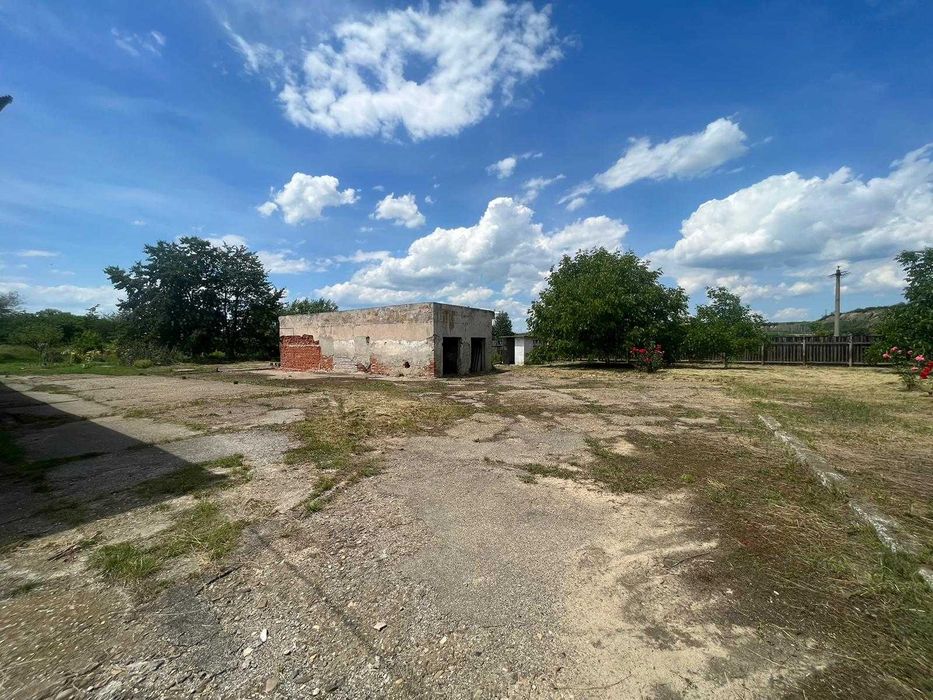Proprietate 11000 mp zona industriala Onesti jud Bacau Viisoara • OLX.ro