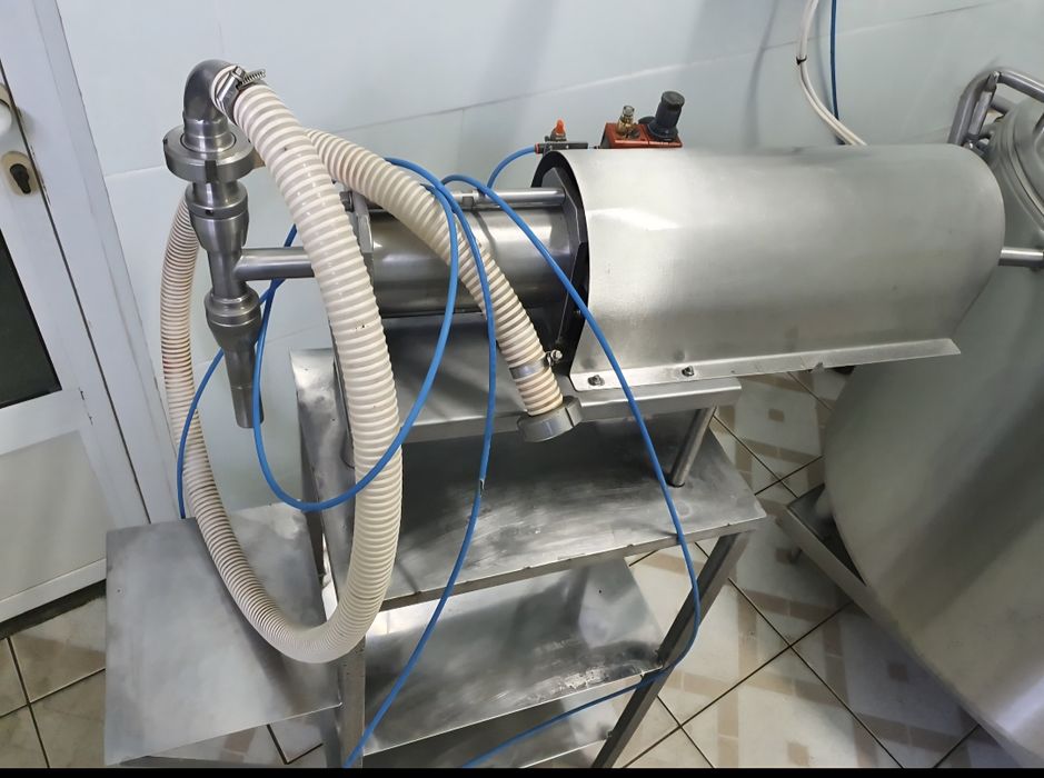 Vând utilaje prelucrare lapte Budesti-Fanate • OLX.ro