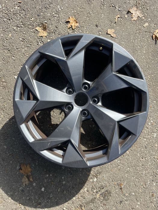 Janta Cupra Formentor R18 Valea Adanca • OLX.ro