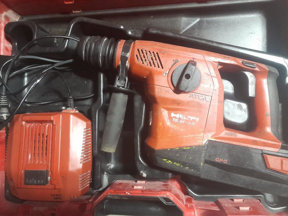 Hilti te 30 rotopercutor 3 functi + valiza Moristi • OLX.ro