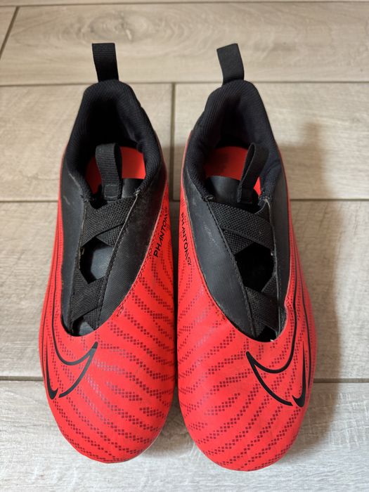 Бутонки NIKE PHANTOM 38,5 с. Младен • OLX.bg