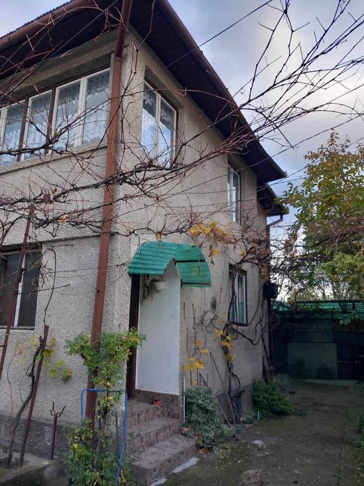 Vand sau inchiriez casa de vanzare aproape de centru Huedin • OLX.ro