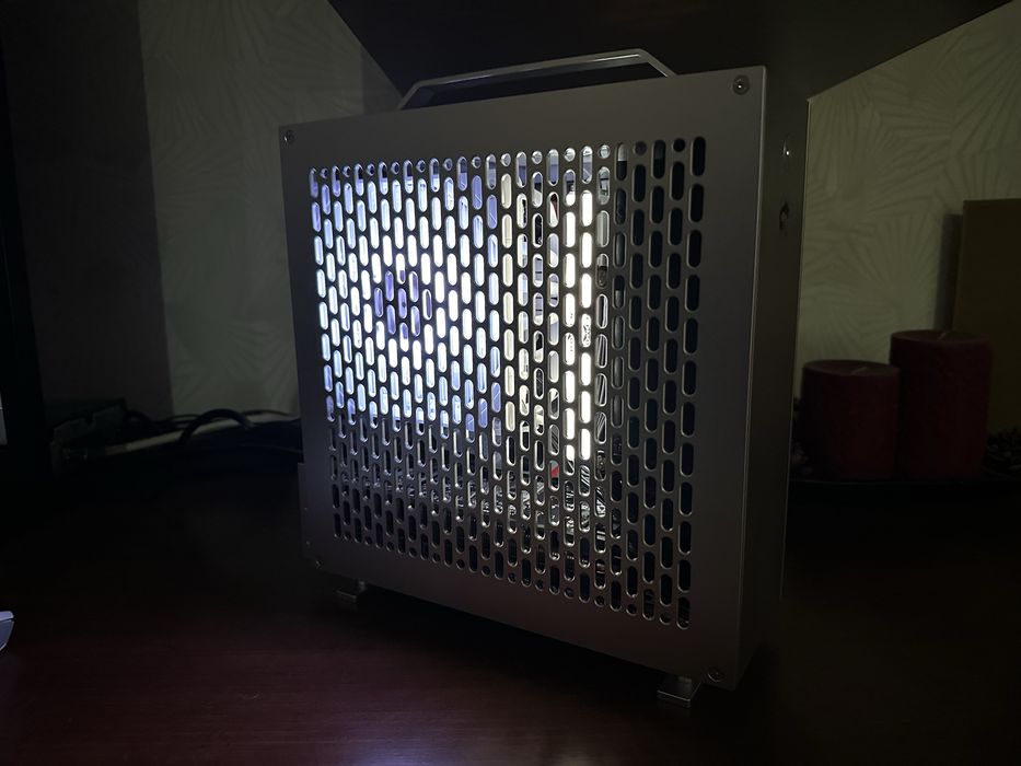 Mini PC RTX 4060, Ryzen 7 7700, 32GB DDR5 Lunguletu • OLX.ro