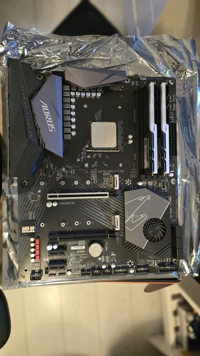 Kit - Placa de baza X570 AORUS ELITE + AMD 5950x + 64 GB Ram Bucuresti Sectorul 2 • OLX.ro
