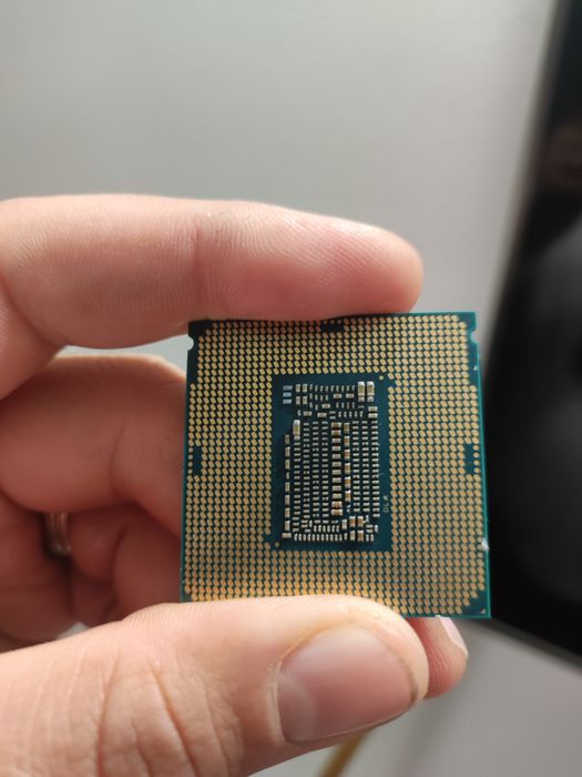 Procesor calculator i7 9700k Pitesti • OLX.ro