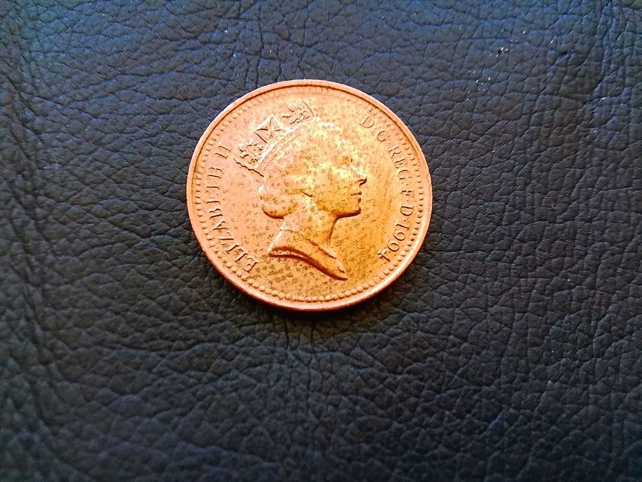 3 Monede rare de colectie one penny cu defect mineral de batere ...