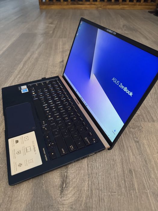 Asus ZenBook UX433FA – Ultrabook premium, elegant și ultra-portabil ...