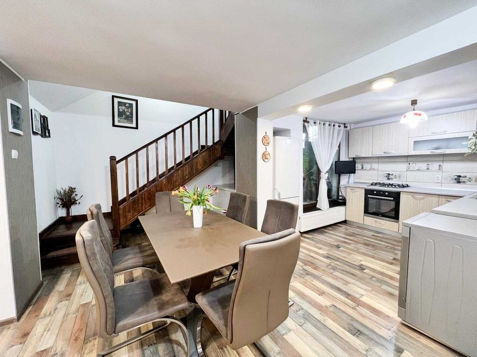 Reducere de pret! Casa P+1 + spatii anexe + 850 mp teren Ploiesti • OLX.ro