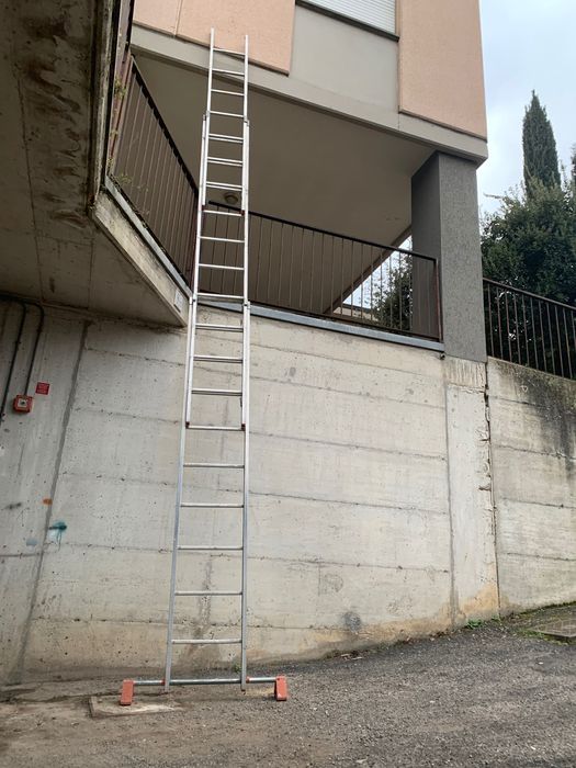 Scara aluminiu 6 metri Beclean • OLX.ro