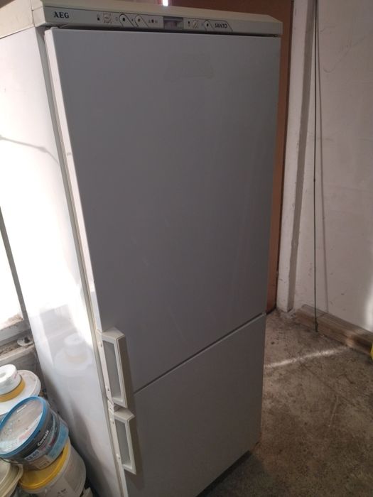 Хладилник фризер AEG Santo гр. Бургас Меден рудник - зона В • OLX.bg