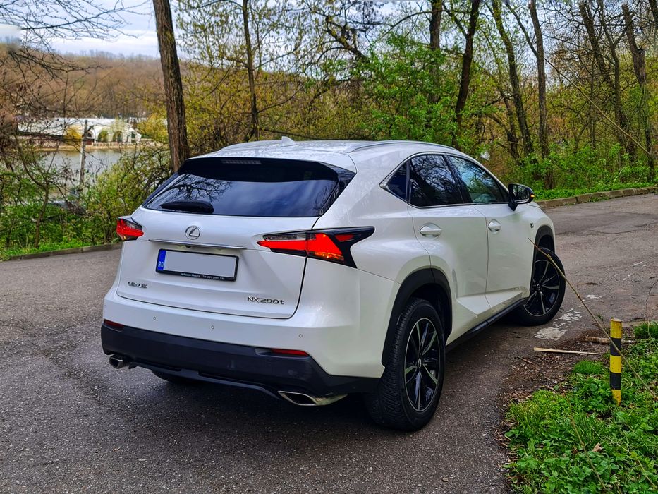 Lexus NX200T F-Sport,Benzina 2.0/240cp!4x4,FULL,Piele rosie,alb perlat Iasi • OLX.ro