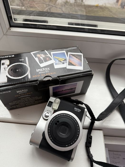Instax mini 90 черен гр. София Център • OLX.bg
