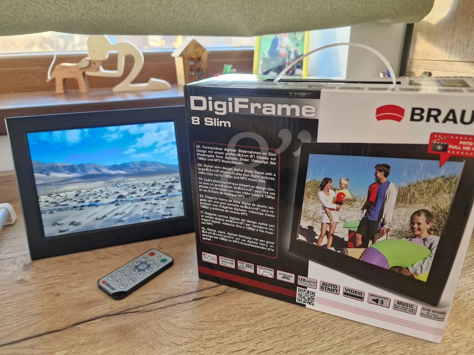 Rama foto digitala - BRAUN DigiFrame Slim 8 Cluj-Napoca • OLX.ro