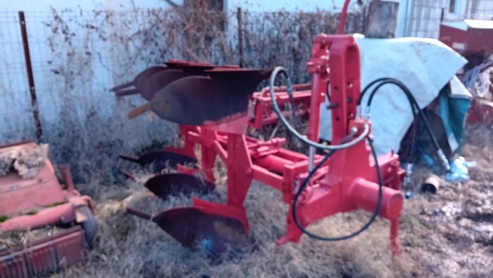 Plug reversibil cu 3 trupițe Lucieni • OLX.ro