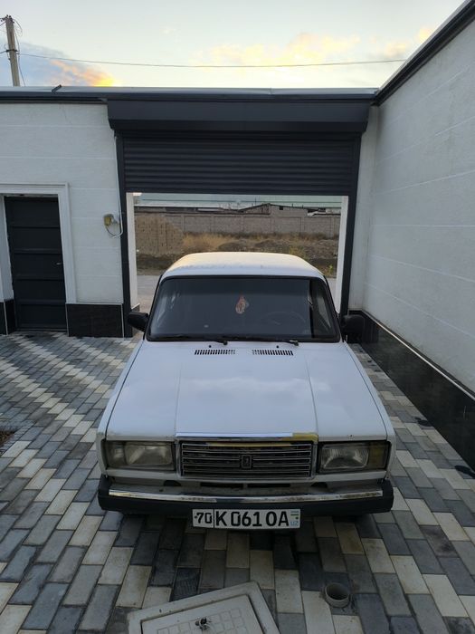 Srochno sotiladi Lada 2107, 2008: 2 500 у.е. - ВАЗ Карши на Olx