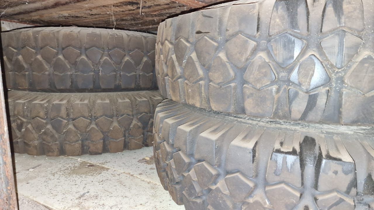 Шины грязевые 215/90/15с: 150 000 тг. - Автошины Жезказган на Olx
