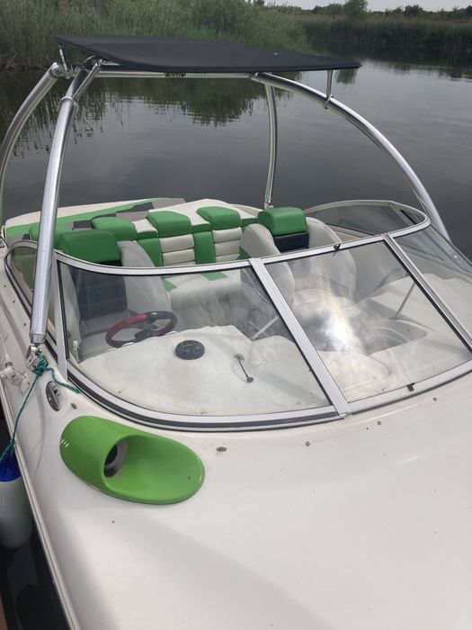 Barca Cabina Rinker Captiva 262 Ss 425 cai Sea Ray Crownline Glastron ...