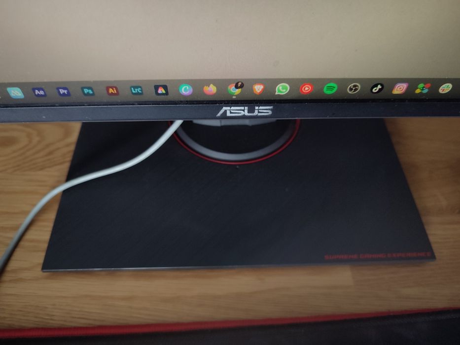 Monitor Asus MG248QE 144hz 1ms 24" inch FullHD Cluj-Napoca • OLX.ro