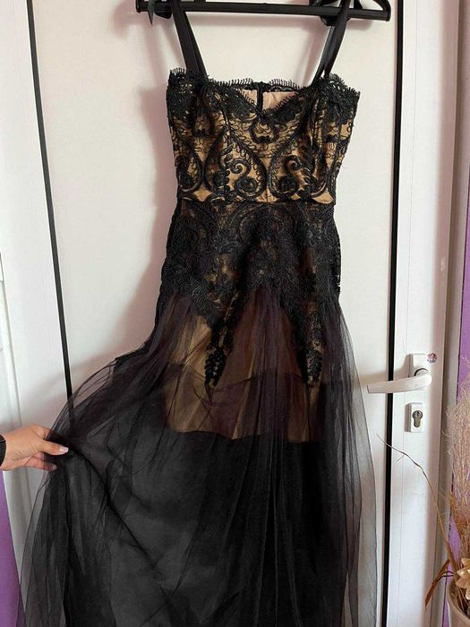 Рокля на Avin, Alessa/Алесса, със забележки гр. Нови Искър • OLX.bg